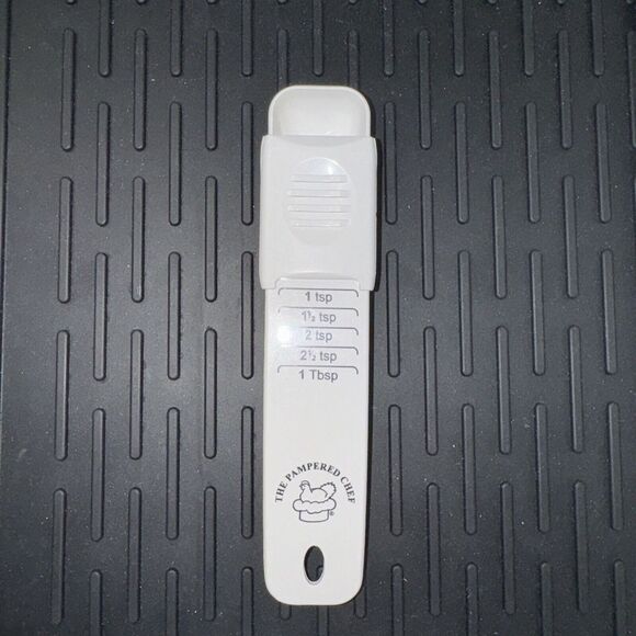 Pampered Chef | Kitchen | The Pampered Chef Adjustable Teaspoon Sliding ...
